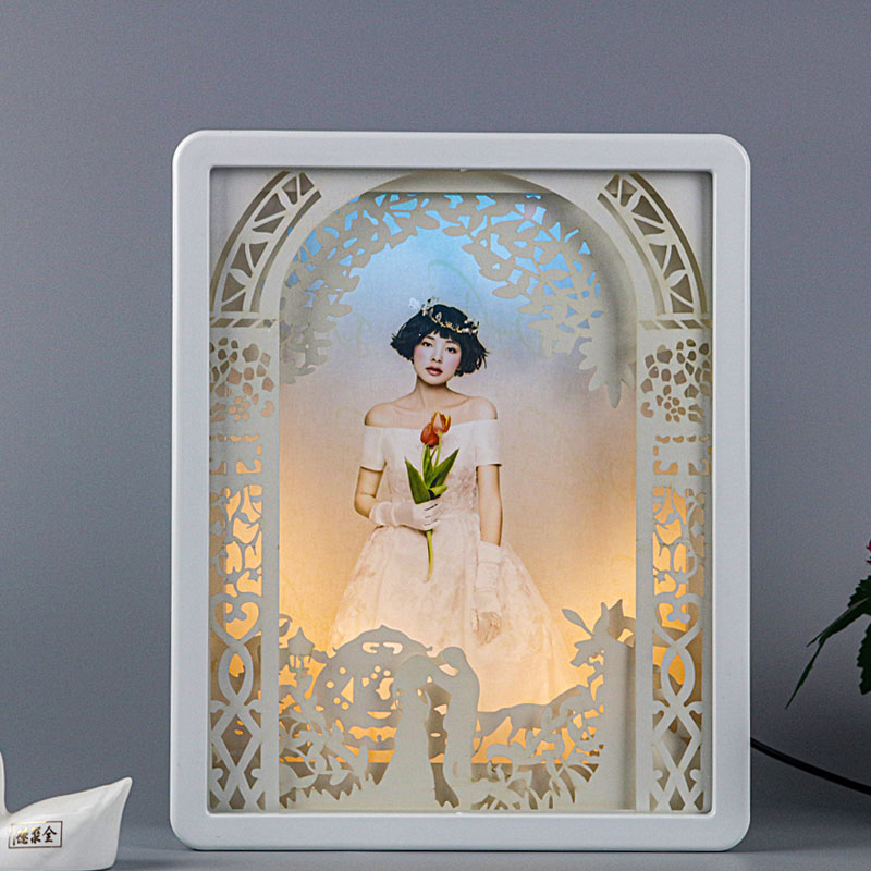 Glass plastic paper carved shadow LED photo frame