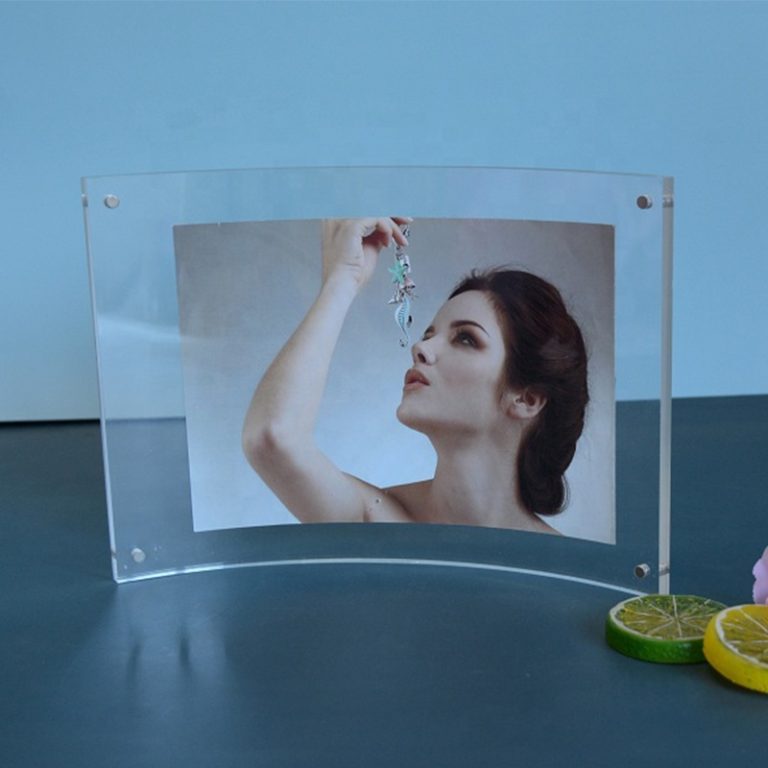 Custom magnetic curved acrylic photo frame